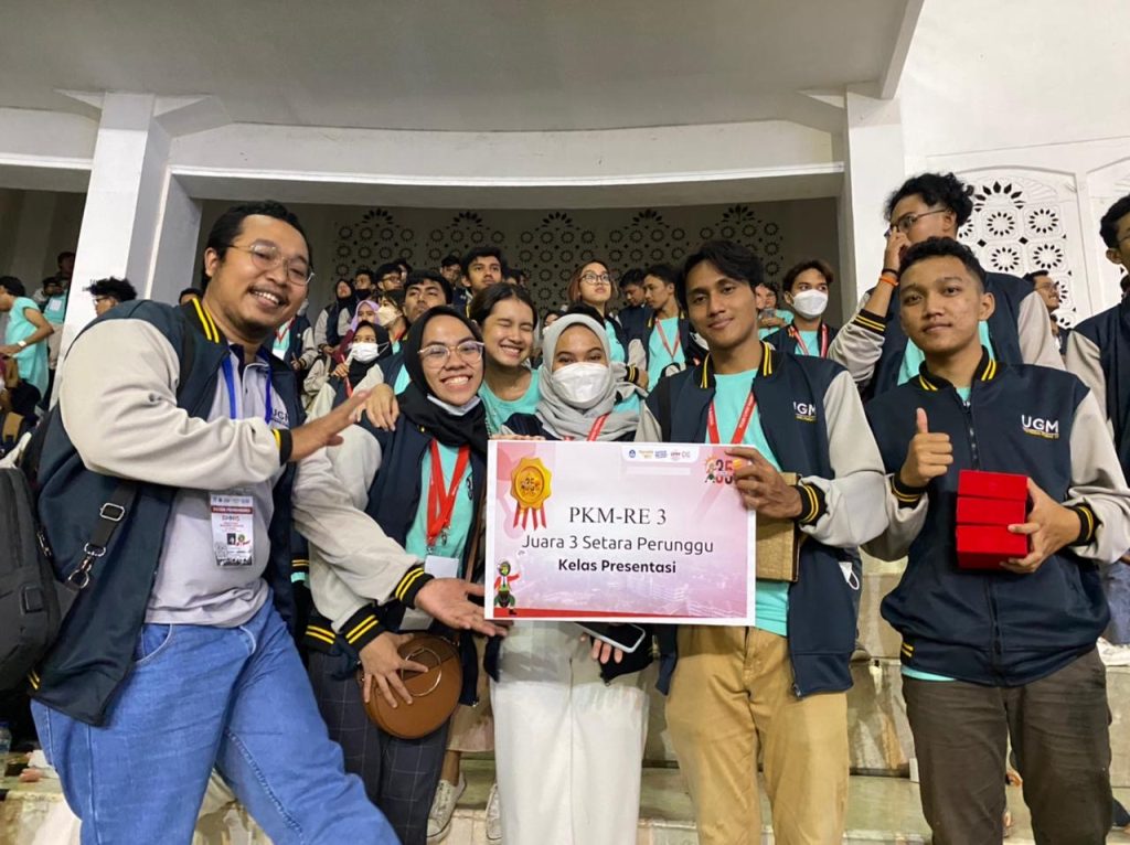 Berprestasi di Ajang PIMNAS Ke-35, Nasya Raih Juara Tiga Bidang PKM-RE – Fakultas Psikologi ...